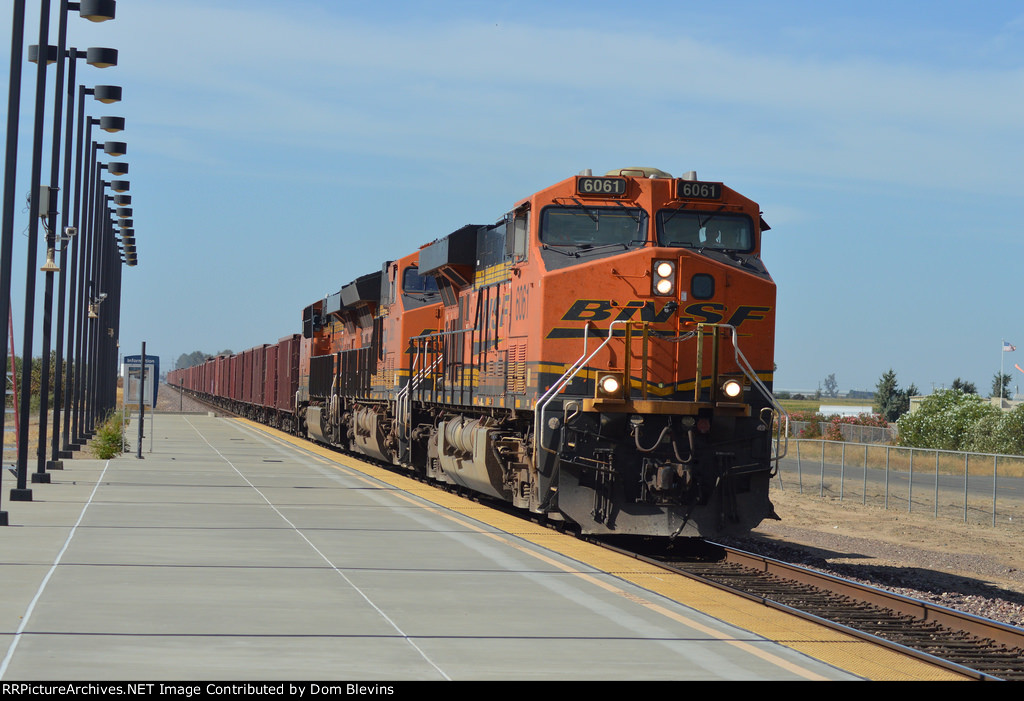 BNSF 6061